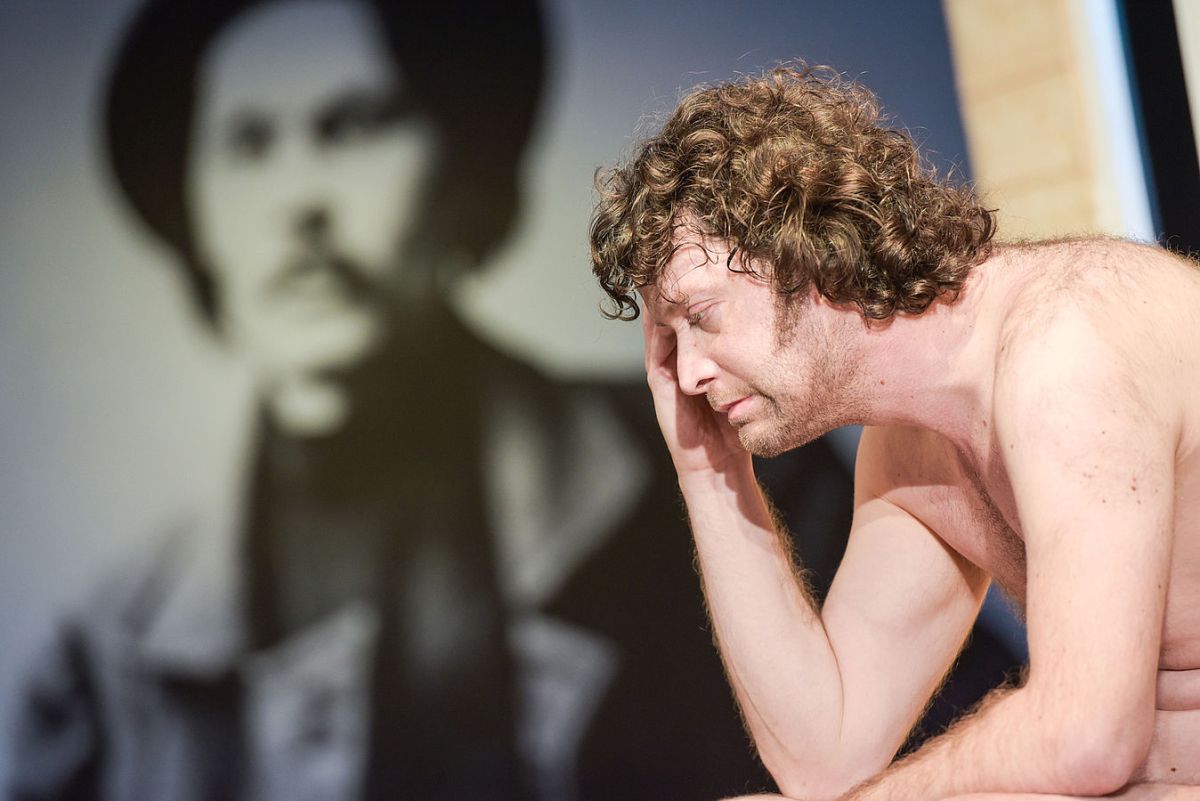 Menschlicher Abschaum: Gorkis „Die Letzten“ am Schauspielhaus Magdeburg ...